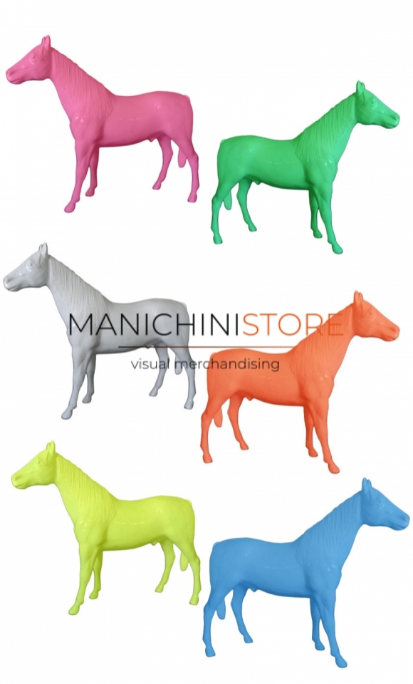 Fiberglass horse for window display - glossy lacquered | Manichini Store